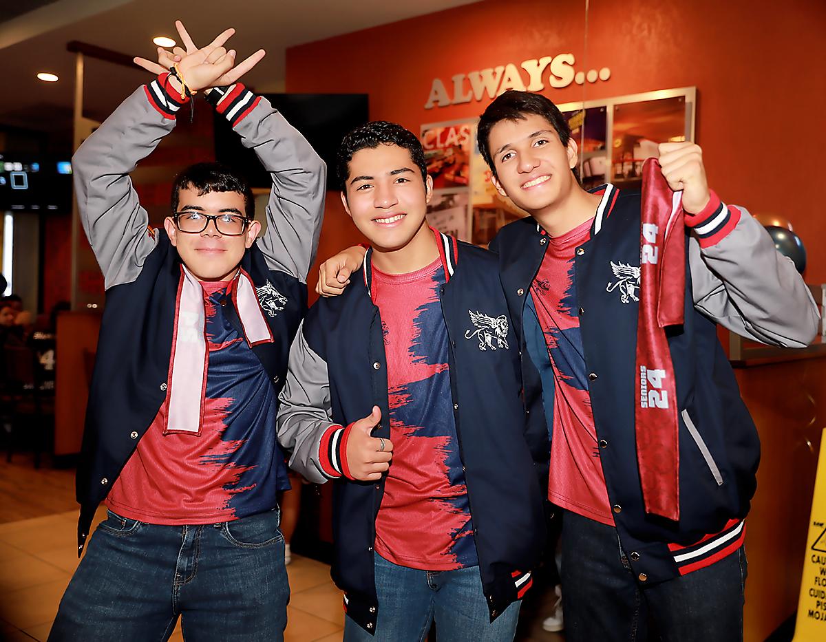 Entrance de los seniors 2024 de Macris School