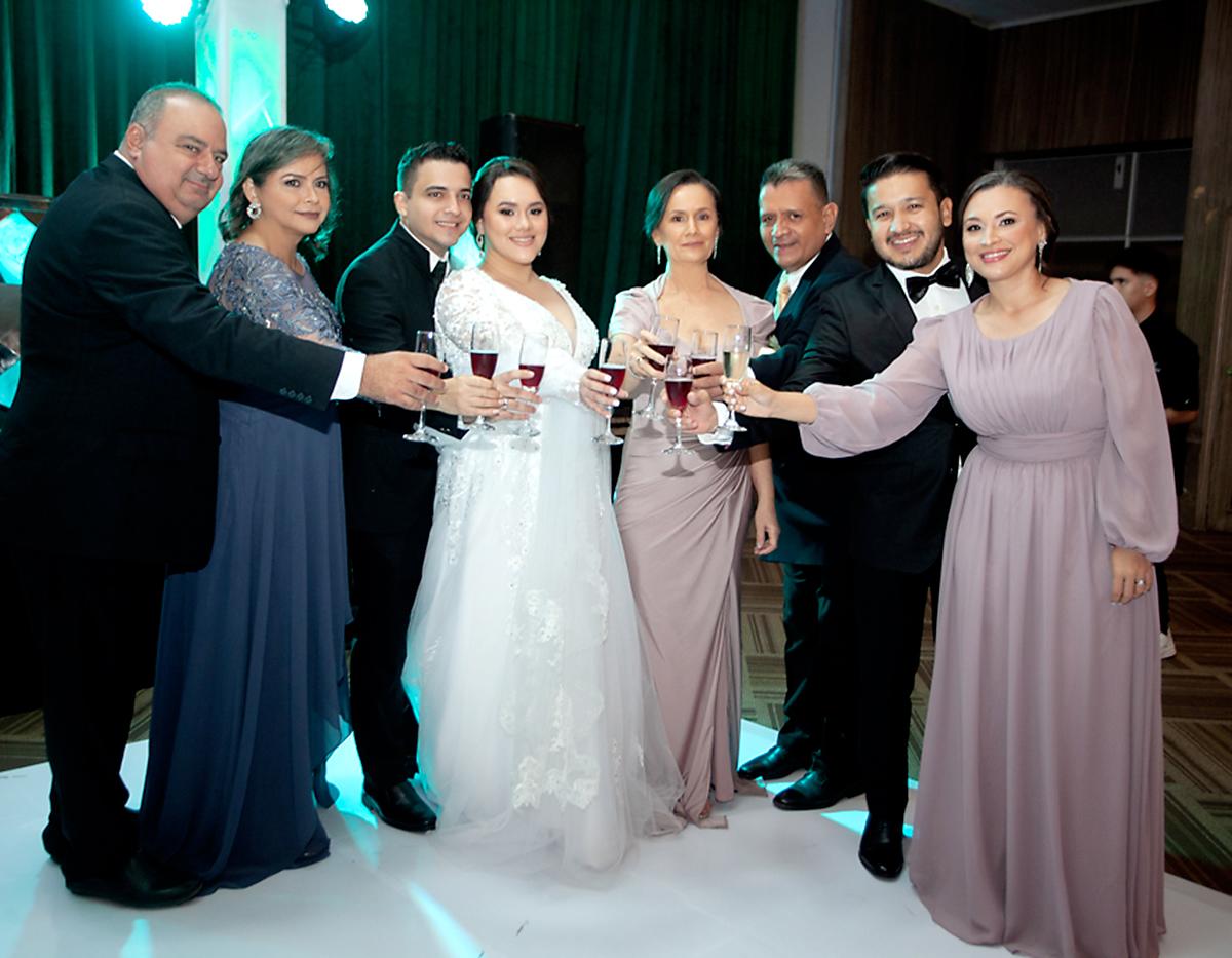 La boda de Alejandro Bandy y Gabriela Davadi
