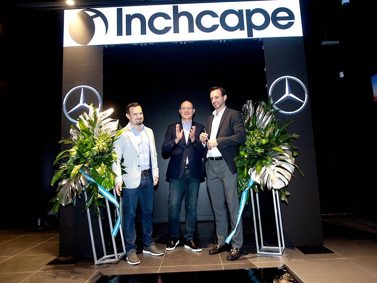 InchCape inaugura sala de ventas de Mercedes Benz