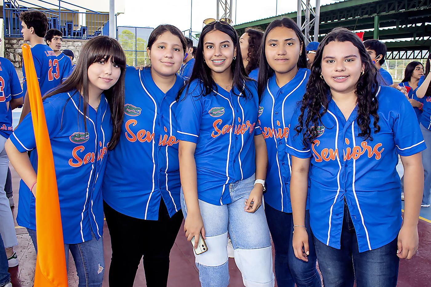 Entrada triunfal de los Seniors de la Estancia School 2023