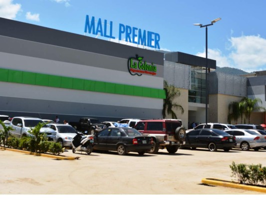 Inauguración de Supermercados La Colonia