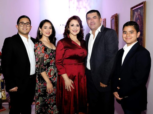 Fiesta española en honor de Edwing Pavón