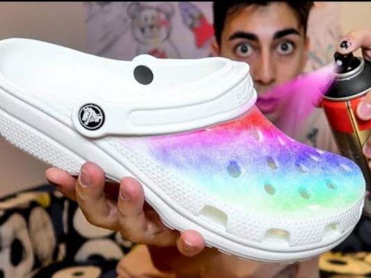 Nueve ideas para personalizar tus Crocs