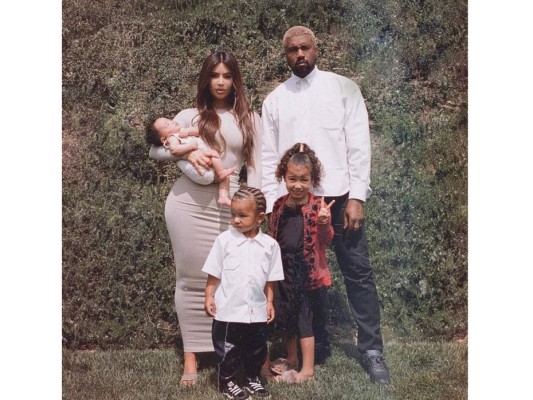 Kim Kardashian postea tierna foto de sus hijos Kim Kardashian postea tierna foto de sus hijos