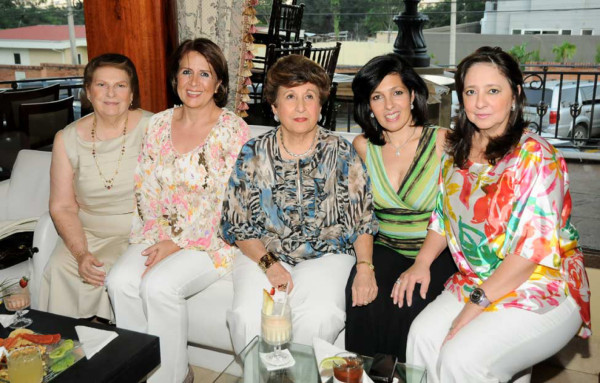 Los 50 de Sandra Kafati