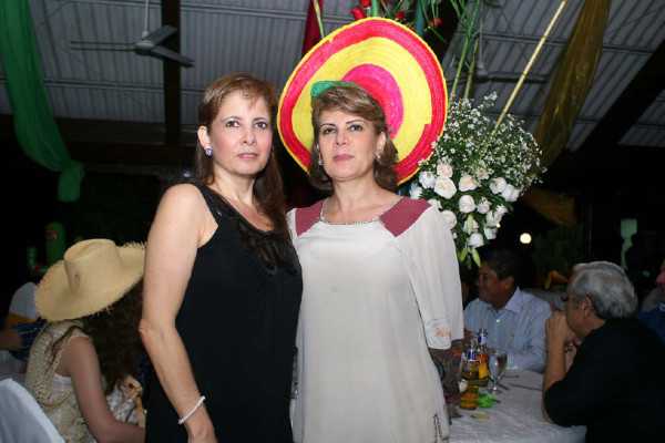 Fiesta para Mónica Ibrahim y Kamal Gabrie