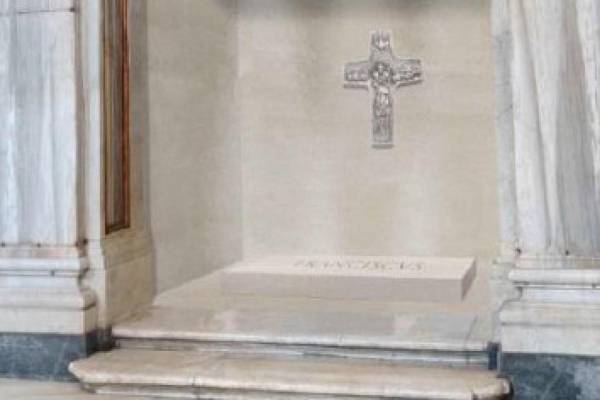¿Cómo es la tumba del Papa Francisco? Su última morada llena de simbolismo
