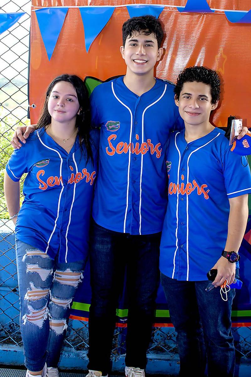 Entrada triunfal de los Seniors de la Estancia School 2023