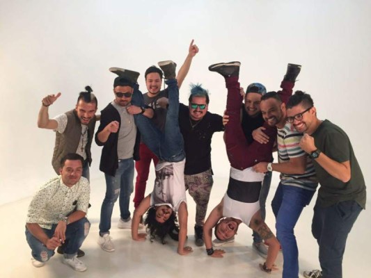 Los Bohemios lanzan 'En la misma almohada'